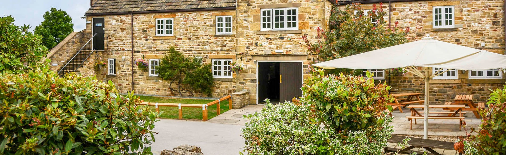 Tankersley Manor Banner | The UK Wedding Event